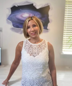 About Us – Elizabeth Rose